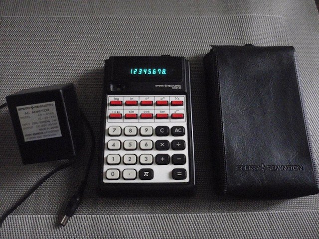 Sperry Remington SSR-8 - stari kalkulator iz 1974.god.