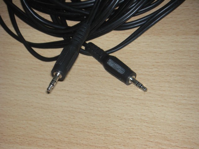 Audio kabl sa džeksnama 3,5mm 5metara