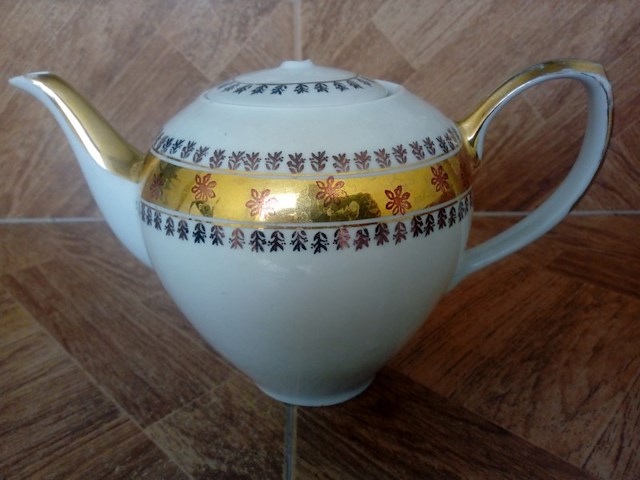 Stari porcelanski čajnik BK Titov Veles Jugoporcelan