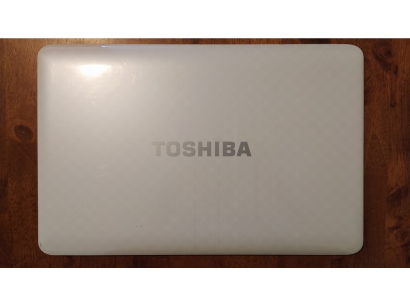 Poklopac panela - ekrana za Toshiba L755 , L750