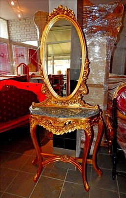 Barok, fantastično ogledalo sa konzolom