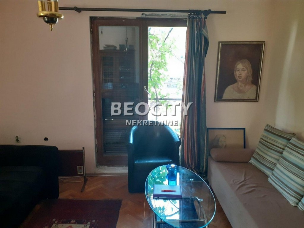 Grocka, Leštane, Kružni put, 9. 0, 300m2, 120000EUR