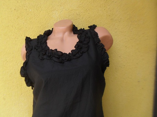 ET VOUIS SVILENA SA KARNERIMA