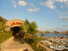 Potrebni radnici u restoranu „las animas“ (plaža trsteno)!