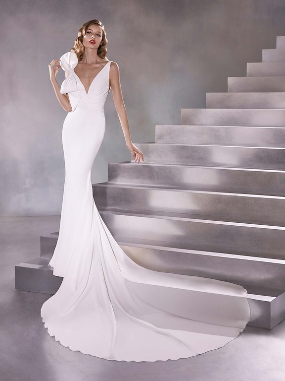 Atelier Pronovias / Orbit