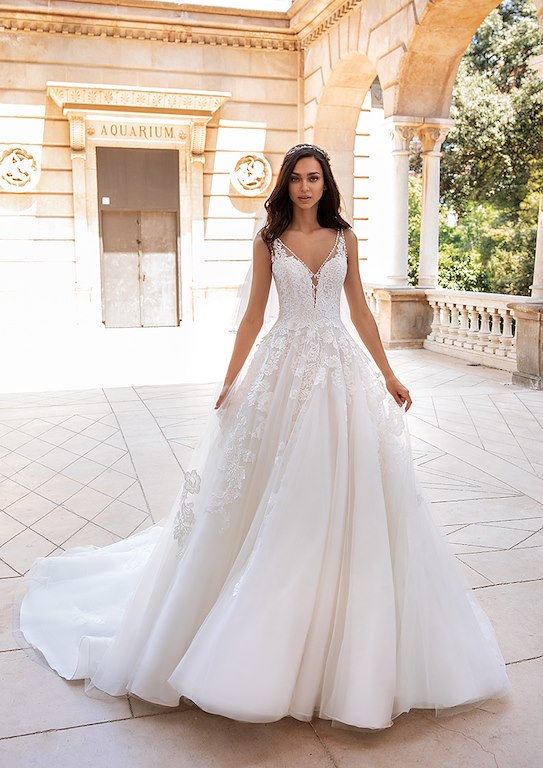 Pronovias / Elsira