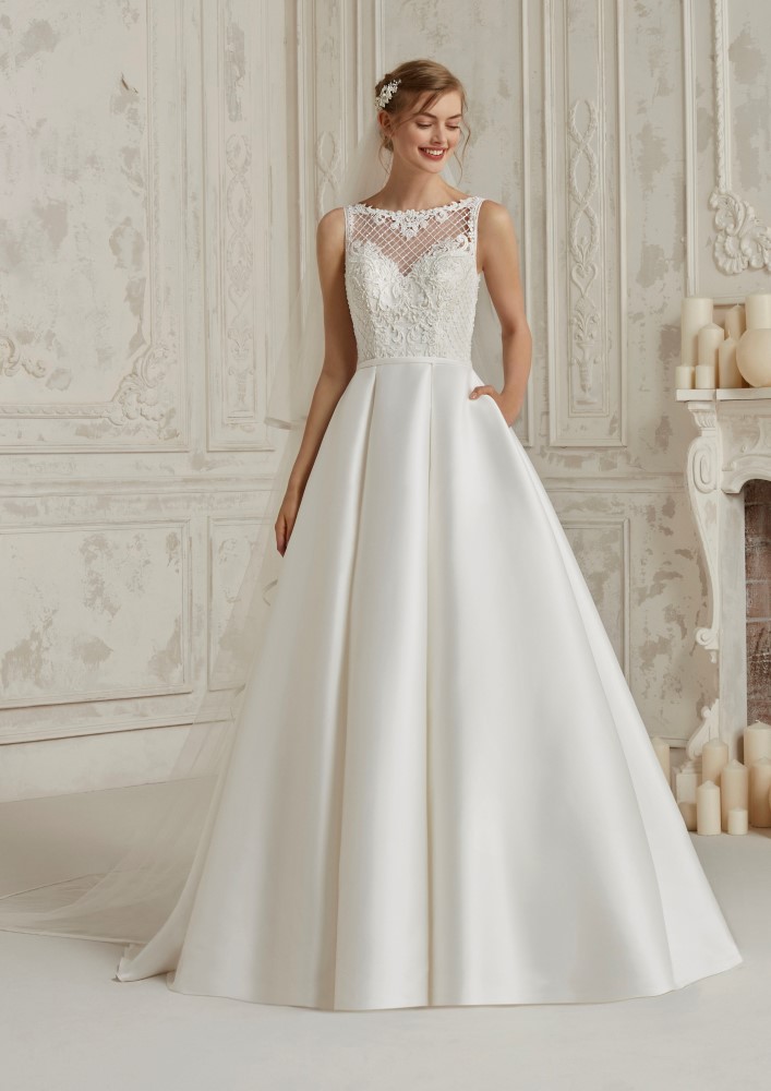 Pronovias / Monti