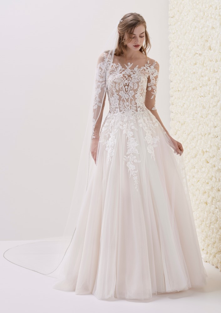 Pronovias / Emelina