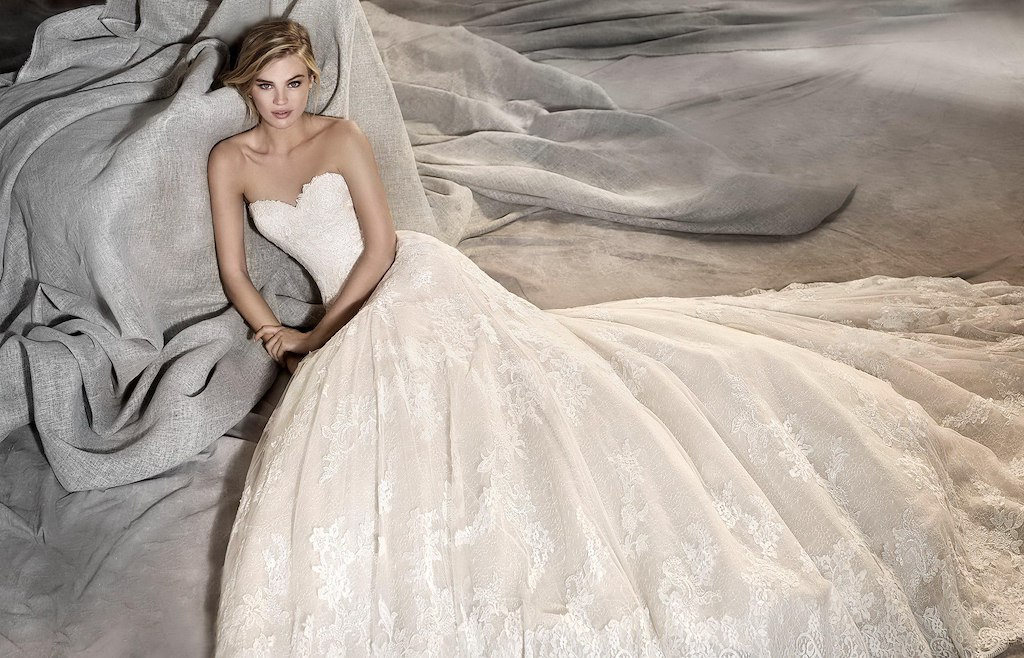 Pronovias / Onia