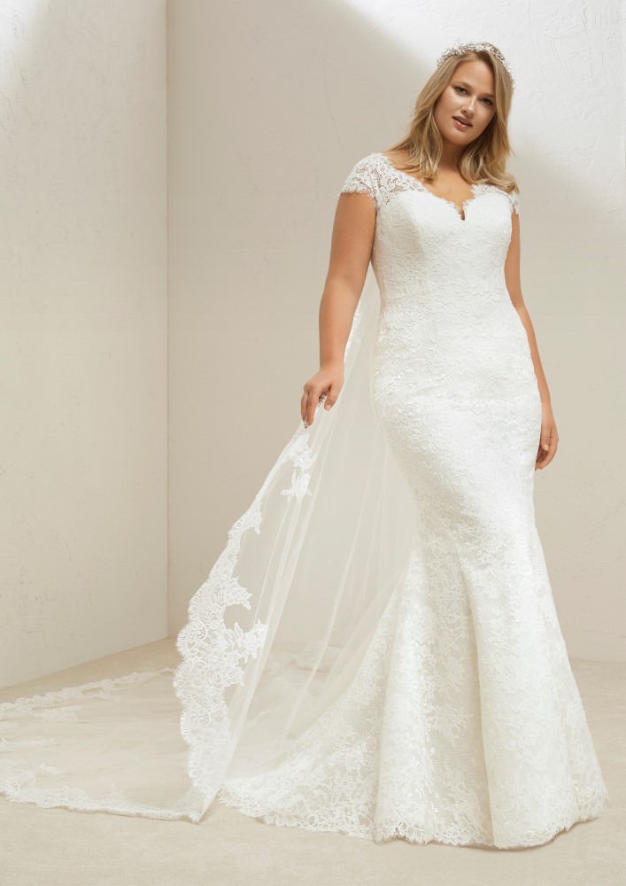 Pronovias / Mali Plus