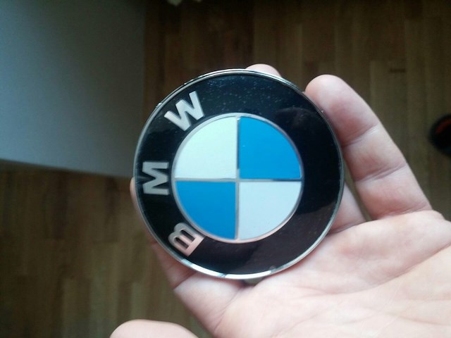 BMW original znak  za haubu ili gepek 82mm