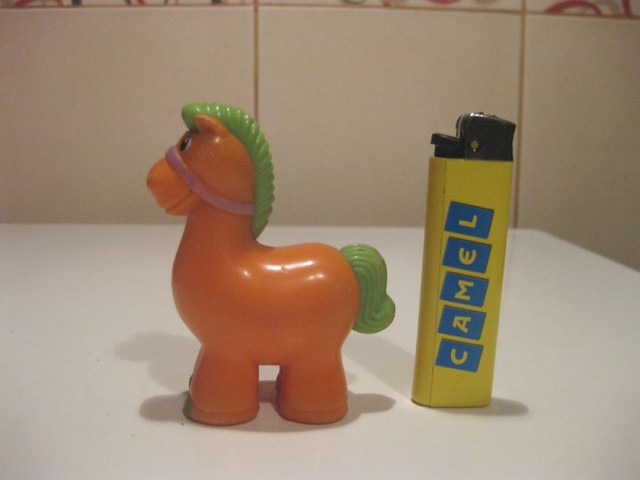 Figura - Konjić Pony (narandžasti sa zelenom grivom)