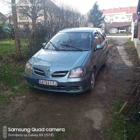 Delovi za Almera Tinno