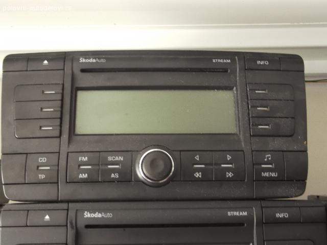 CD RADIO OKTAVIA A5