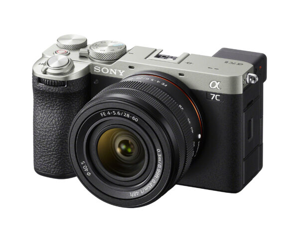 Sony Alpha A7C II
+28-60mm (f/4-5.6)
crni, sivi