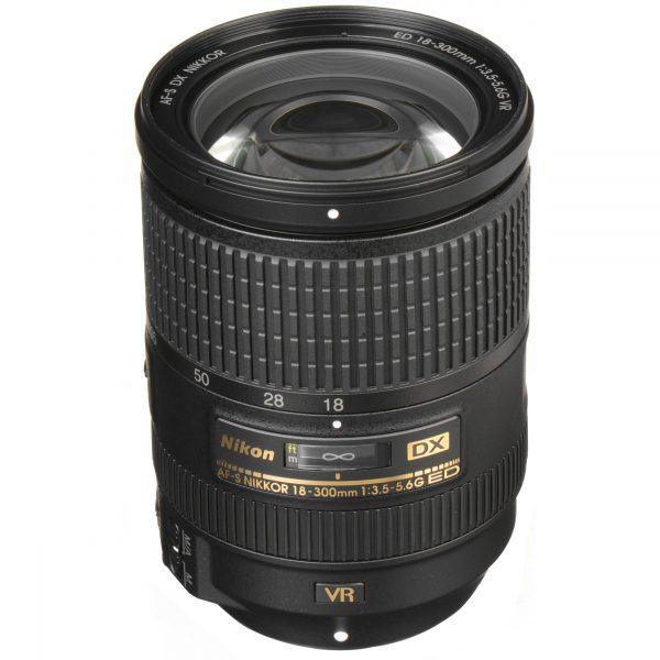 Nikon AF-S DX NIKKOR 18-300 f/3.5-5.6G ED VR