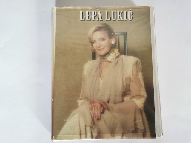 Lepa Lukić i Ivana Đorđević