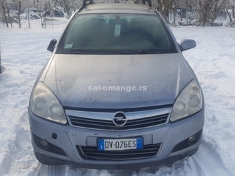 Opel Astra H - kompletan auto u delovima