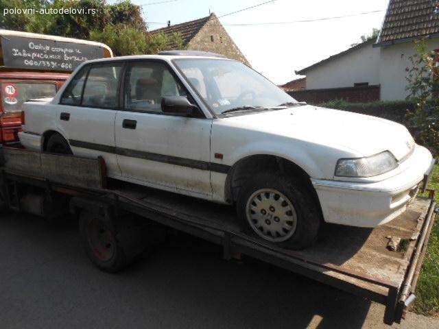 HONDA SIVIC ZA DELOVE