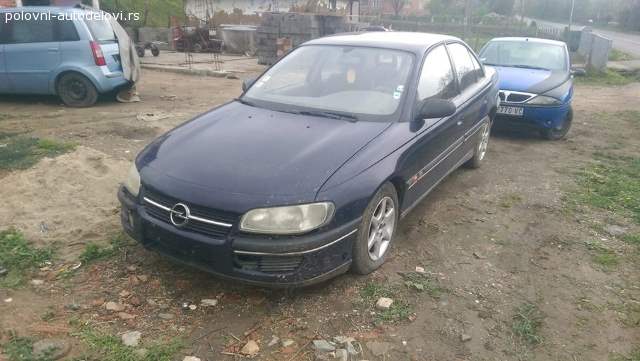 Opel omega 2.0 bezinac Delovi 061-6226-825 viber sms poziv P