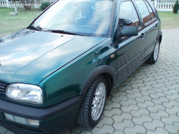 Golf 3 kompletan auto u delovima