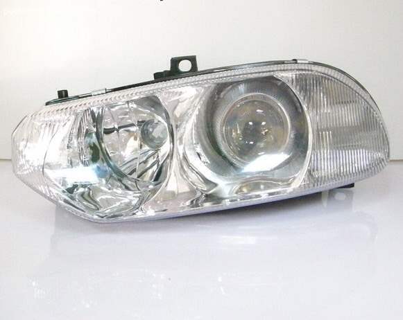Alfa Romeo svetlosna grupa 147/156