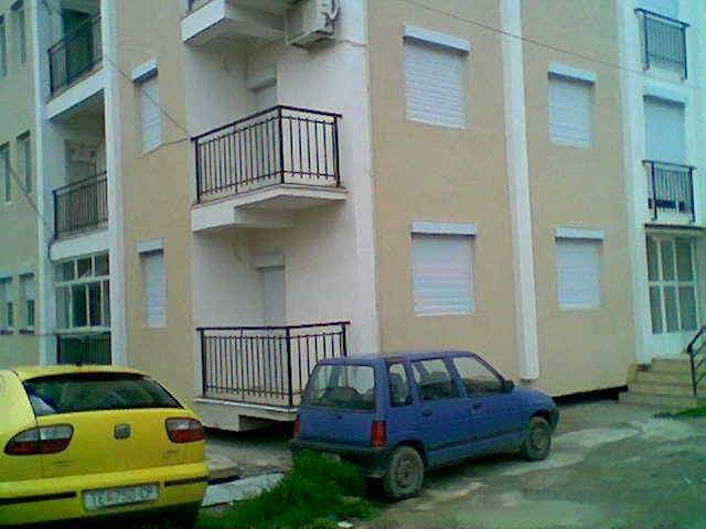 Ohrid apartman 47m2 4-krevetan blizu centra saparkingom 20eur dnevno