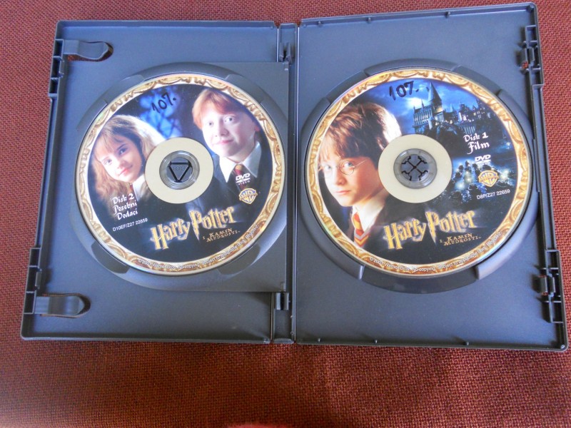 ORIGINAL DVD HARRY POTTER I, II, III I IV DEO