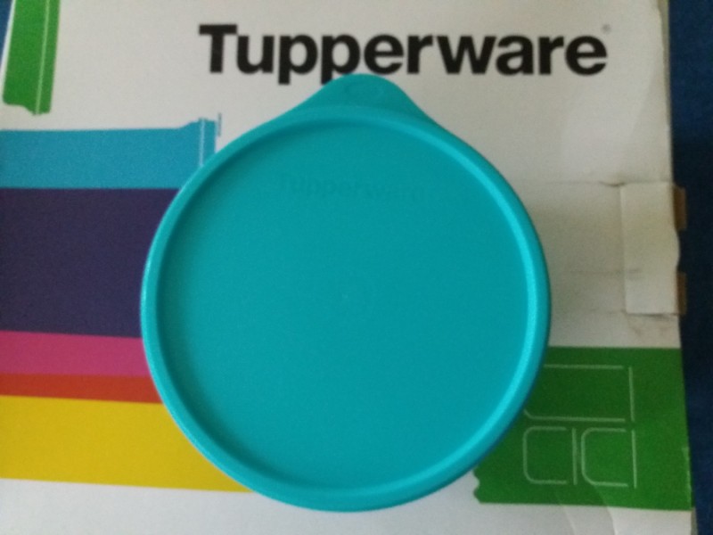 Tupperware - višenamenske posude od 600ml