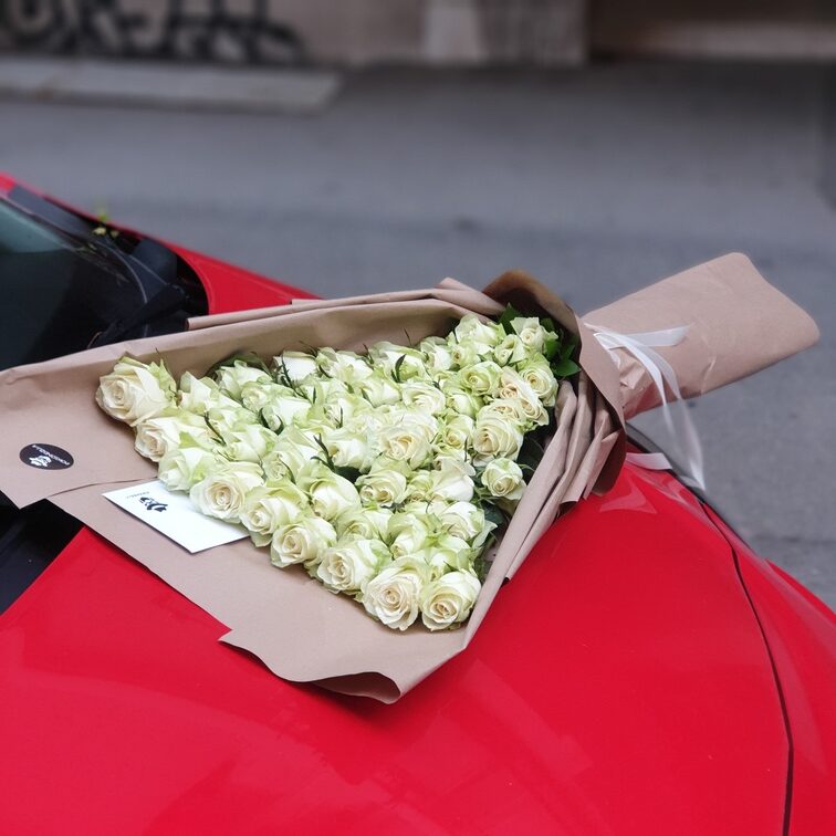 Prodavnica poklona - XXL Buket sa belim ružama