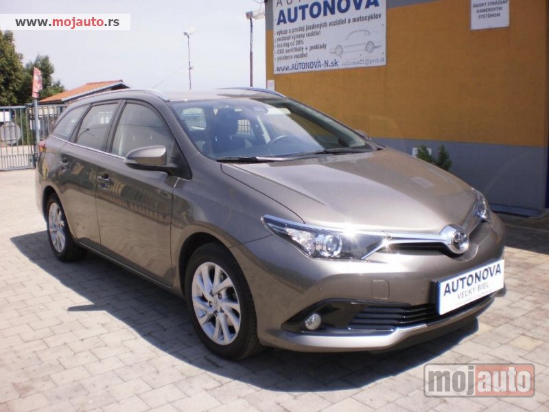 Toyota Auris Touring Sports