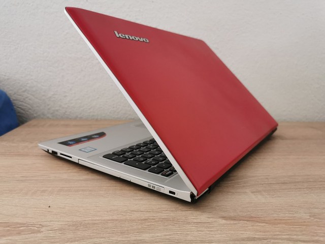 Laptop Lenovo IdeaPad 500-15ISK i5-6200U 8GB 240GB FHD