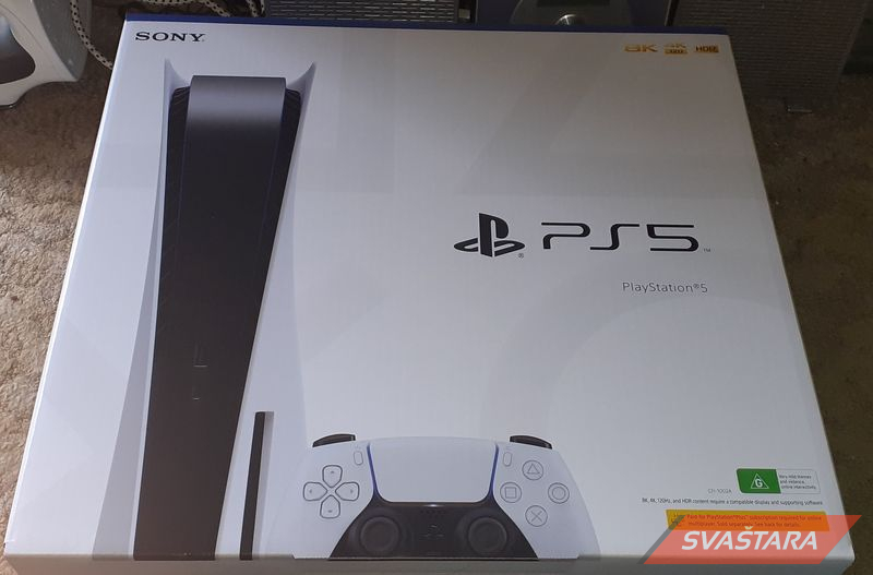 novi crni sony Playstion 5 - 825GB