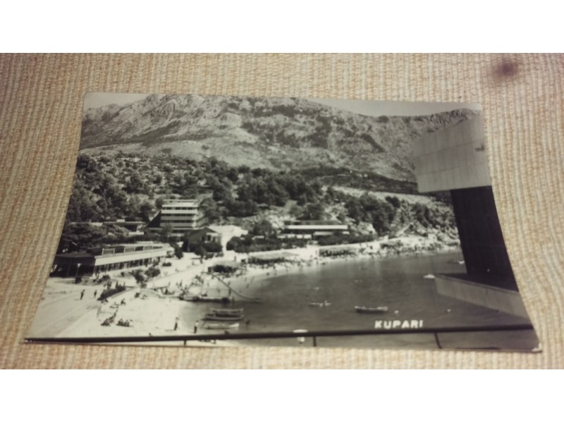 kupari crno bela
