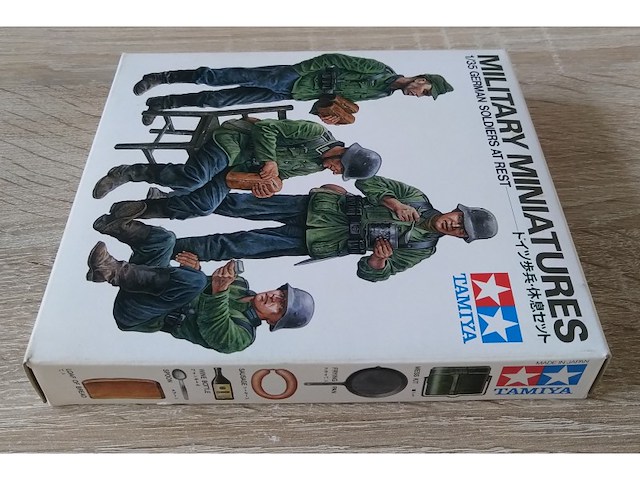 TAMIYA GERMAN SOLDIERS AT REST Diorama Model Kit