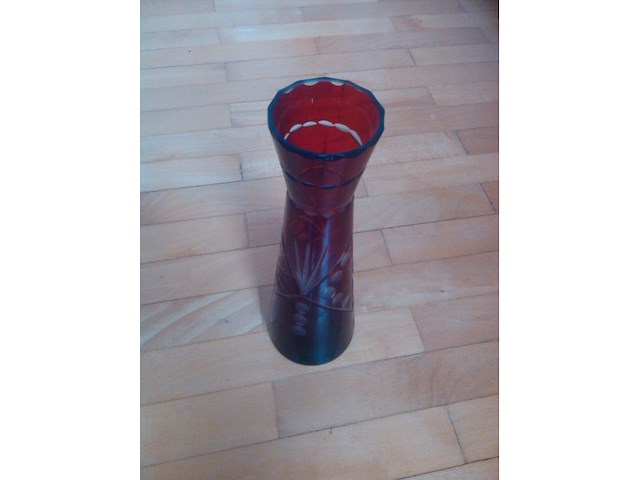 rubin kristal vaza