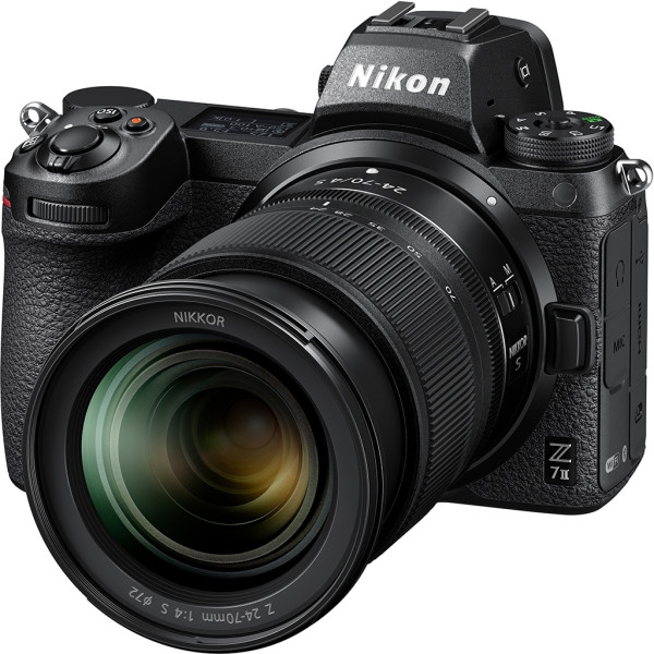 Nikon Z7II + 24-70 F/4
