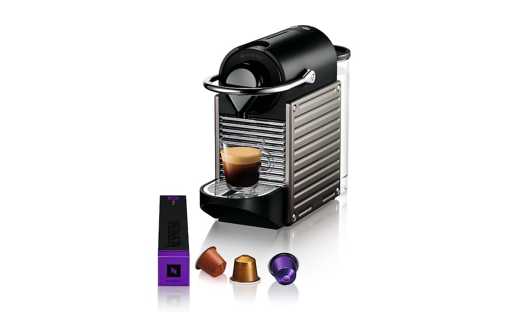 Nespresso Pixie Electric Titan aparat za espresso