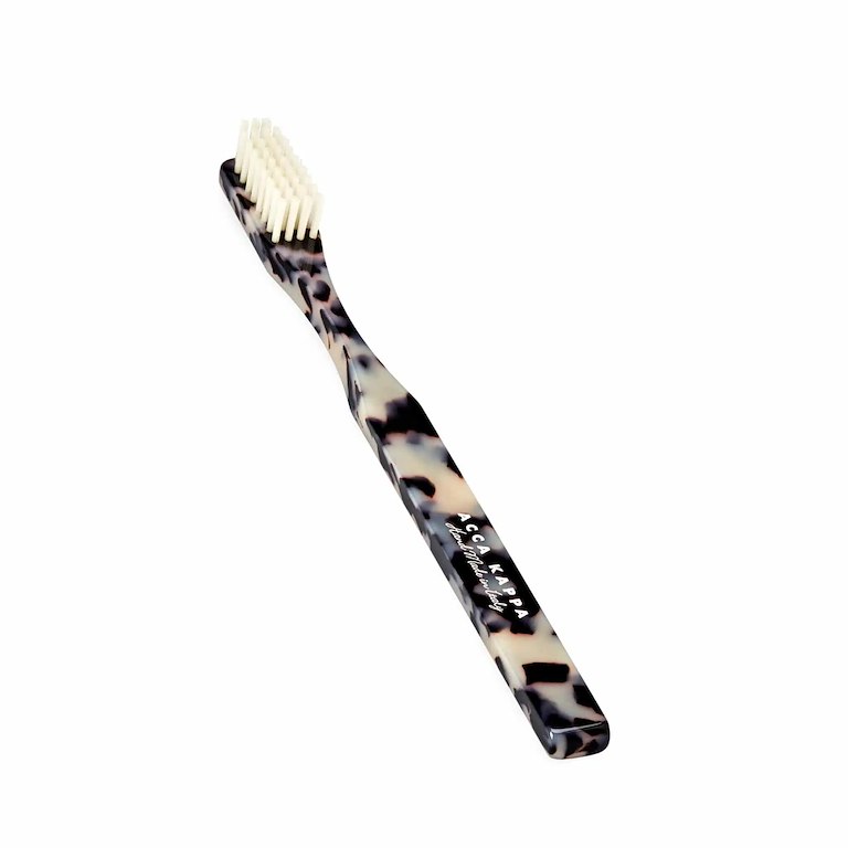 Acca Kappa Tortoiseshell Tooth Brush – Gentle Natural Bristles – Meka četkica za zube od čiste veprove dlake
Acca Kappa Tortoiseshell Tooth Brush – Gentle Natural Bristles – Meka četkica za zube ...