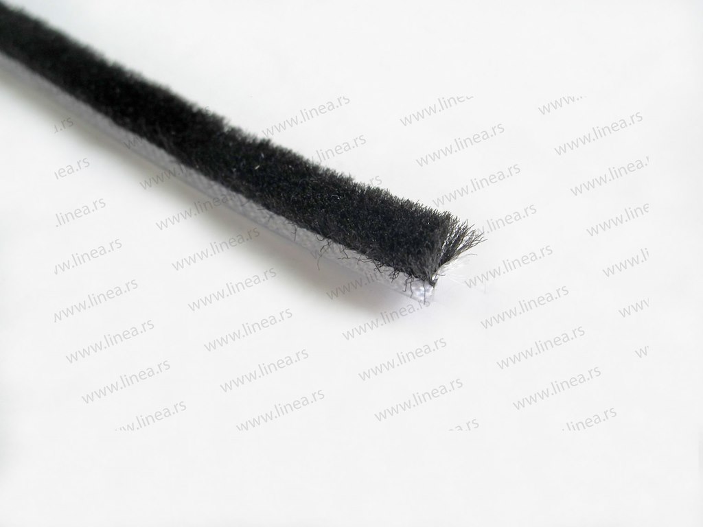Samolepljiva četkica za vrata, 5 mm, crna