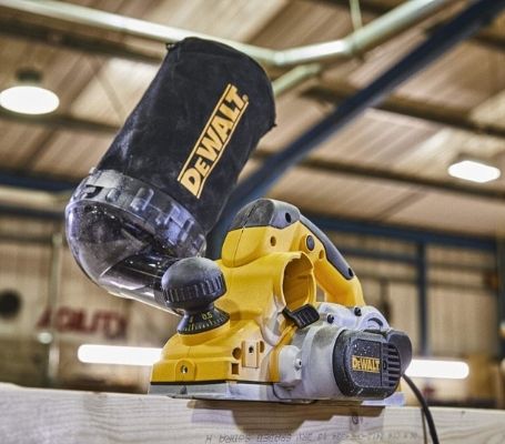 DeWALT električno profi rende D26500K