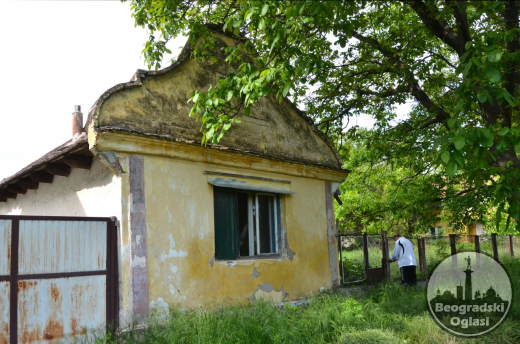 Stara banatska kuca za renoviranje u Barandi
