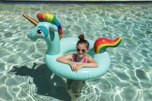 Pop Fix Unicorn - jednorog guma za plivanje