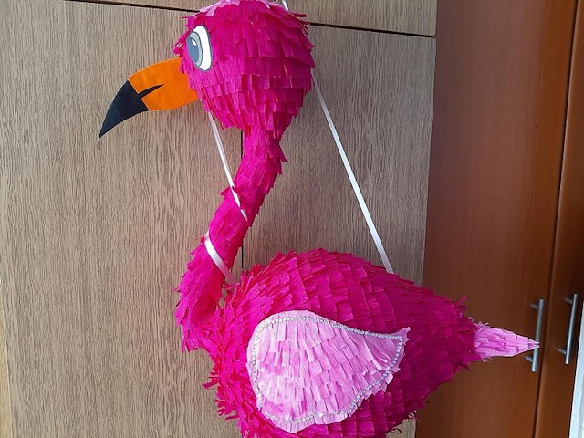 Pinjata flamingos (pre kupovine kontakt)