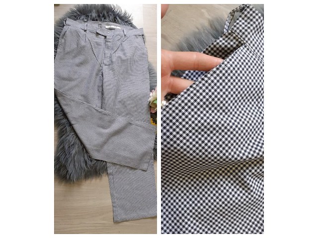 NOVE KARIRANO CRNO BELE PANTALONE XL