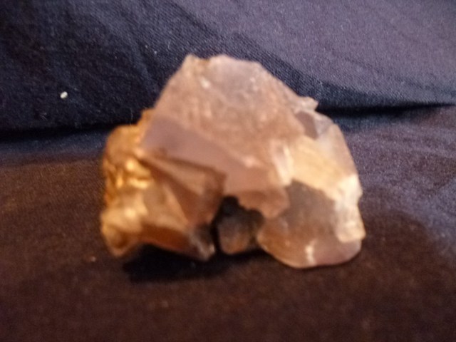 Kristal Fluorit ljubicasti kubičasti