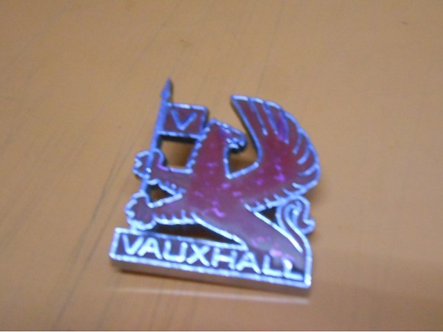 vintage vauxhall car badge,late 1970s / early 1980