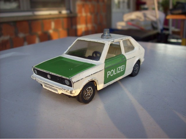 VW POLO - CORGI  - POLIZEI Made in GT.BRITAIN