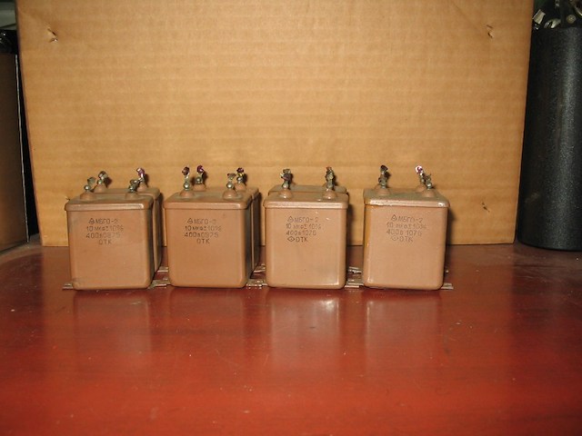 Kondenzatori PIO 10uF 400v (k14)