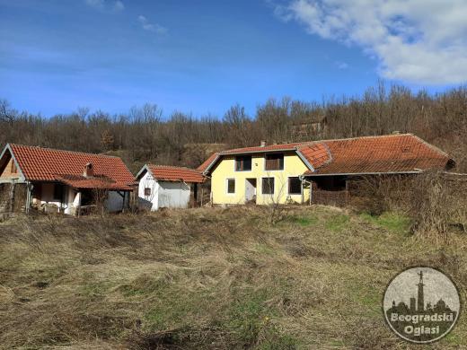 Seosko domacinstvo 100ari Petrovac na Mlavi